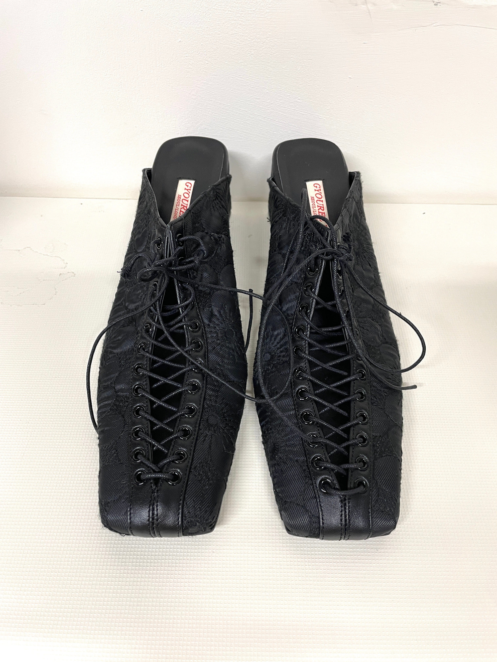 Gyouree Kim Lace mule (Black) – APOC STORE