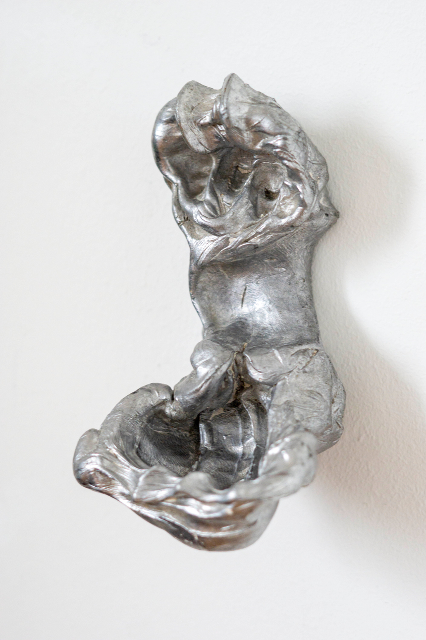 Kay Yoon Grab Holder – APOC STORE