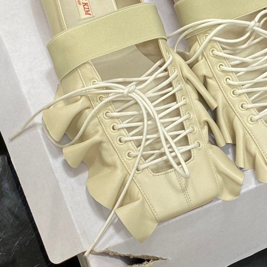 Gyouree Kim FRILL FLAT (CREAM) – APOC STORE