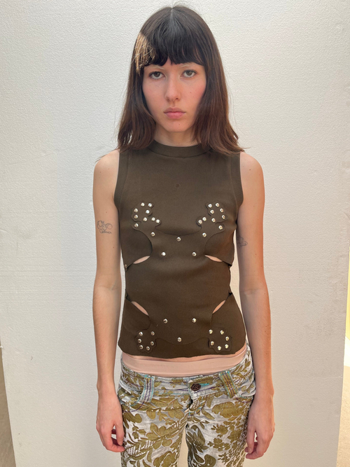 Hannah Creak – APOC STORE