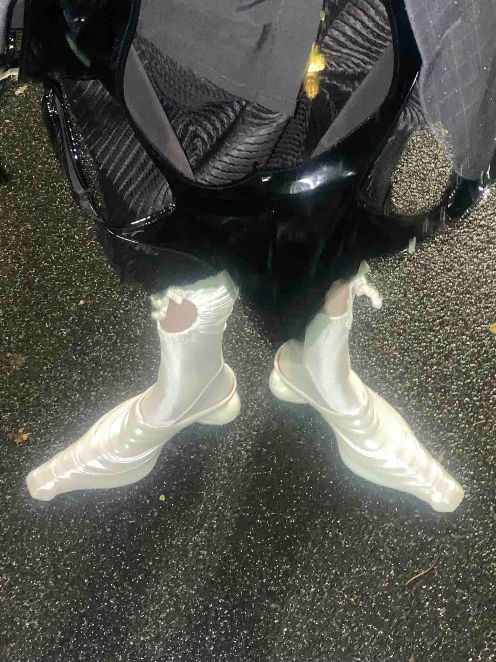 BHIVE Magma Mules White – APOC STORE