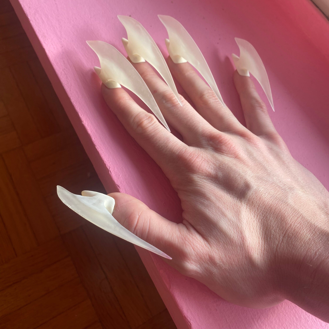 Texto Dallas TD Claws Milk Nail Set – APOC STORE