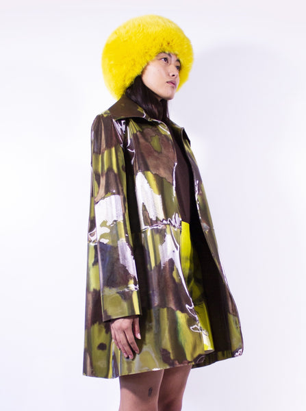 Leeann Huang Holographic Banana Cow Color-changing Coat – APOC STORE