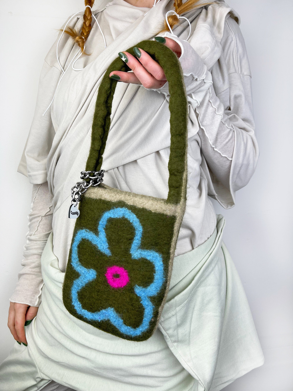 Carboot 2D Olive Mini Flower Bag – APOC STORE